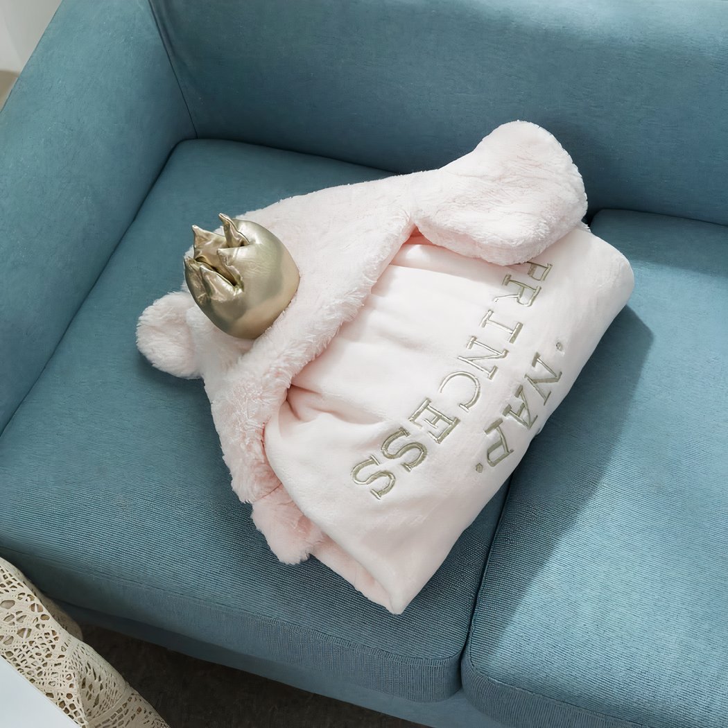 Couverture rose princesse à manches et capuche • Mille et une couverture